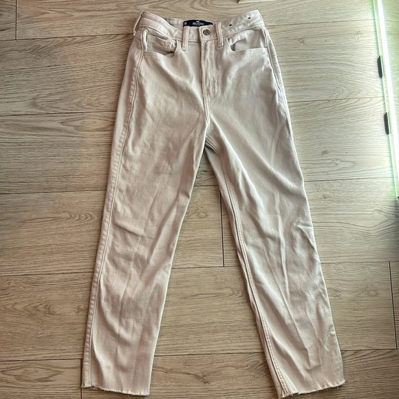 Hollister | Jeans | Back To School Jeans | Poshmark